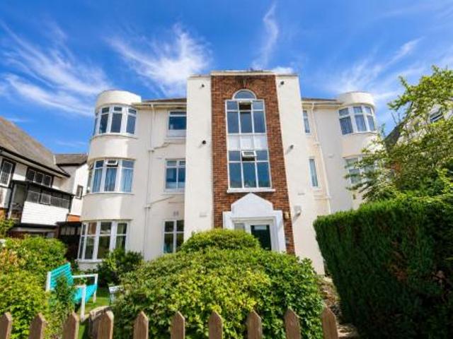 2 bedroom Flat To Let