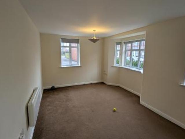 2 bedroom Flat To Let