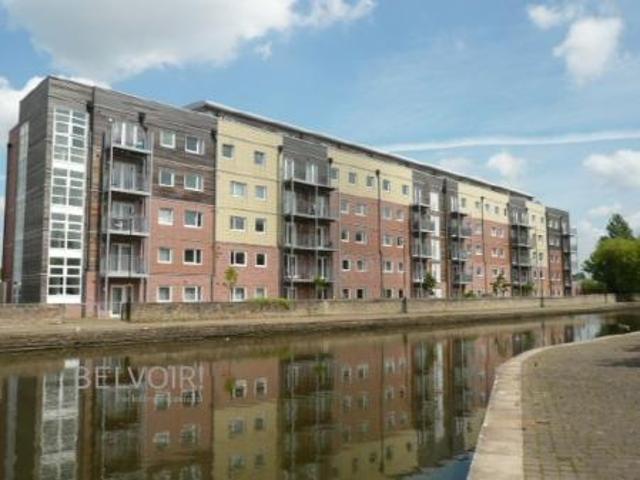 2 bedroom Flat To Let
