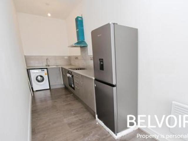 2 bedroom Flat To Let
