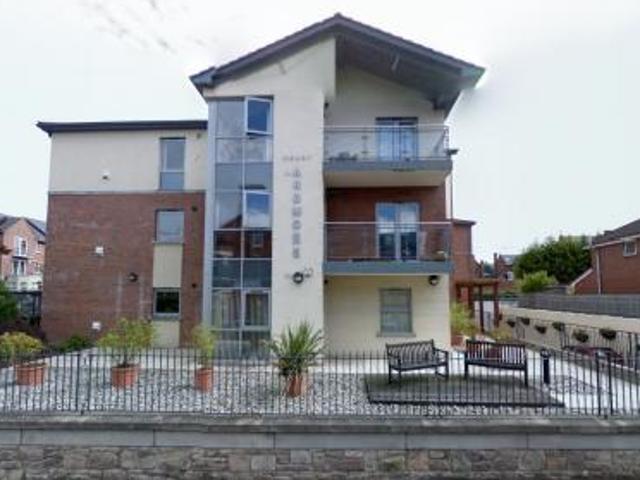 2 bedroom Flat To Let