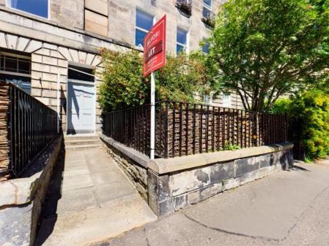 2 bedroom Flat To Let