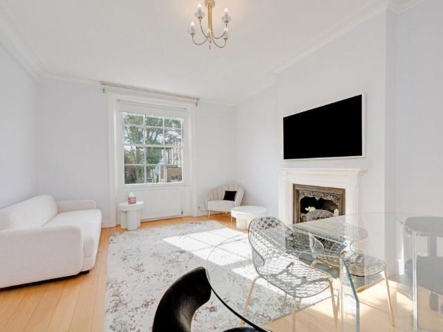 2 Bedroom Flat To Let
