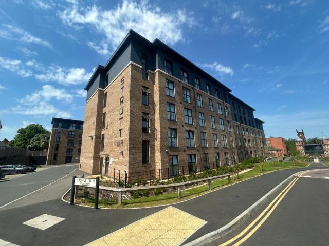 2 bedroom Flat To Let
