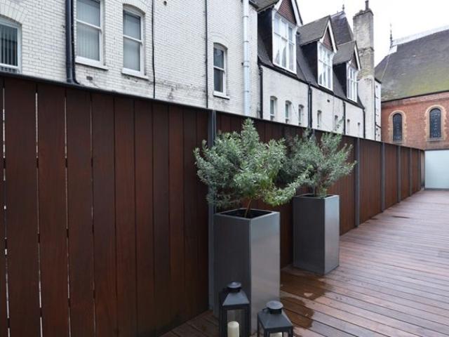 2 Bedroom Flat To Let