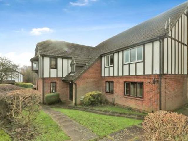 2 bedroom Flat To Let