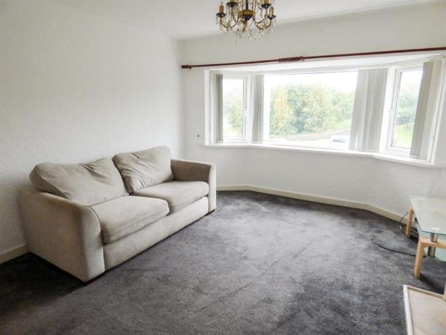 2 bedroom Flat To Let