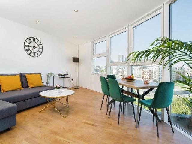 2 bedroom Flat To Let