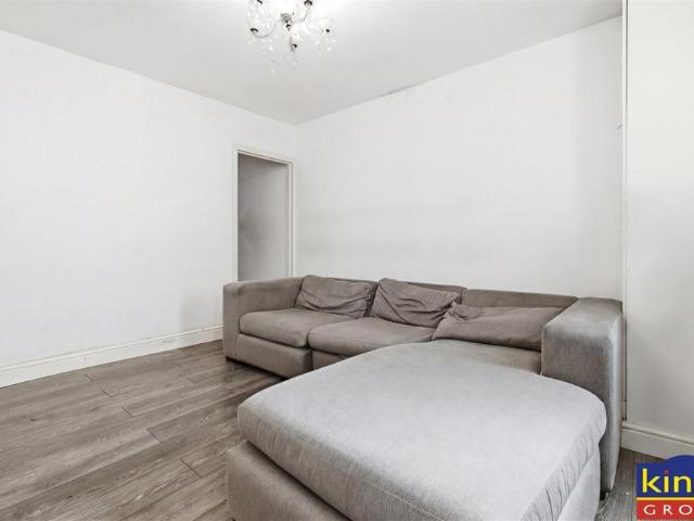 2 Bedroom Flat To Let