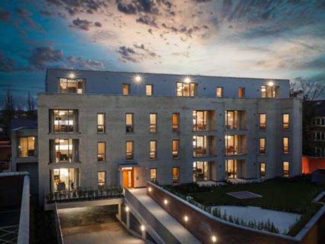 2 bedroom Flat To Let