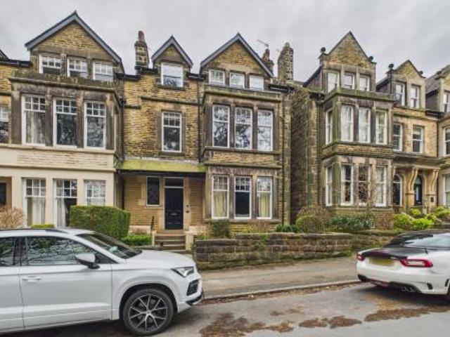 2 bedroom Flat To Let