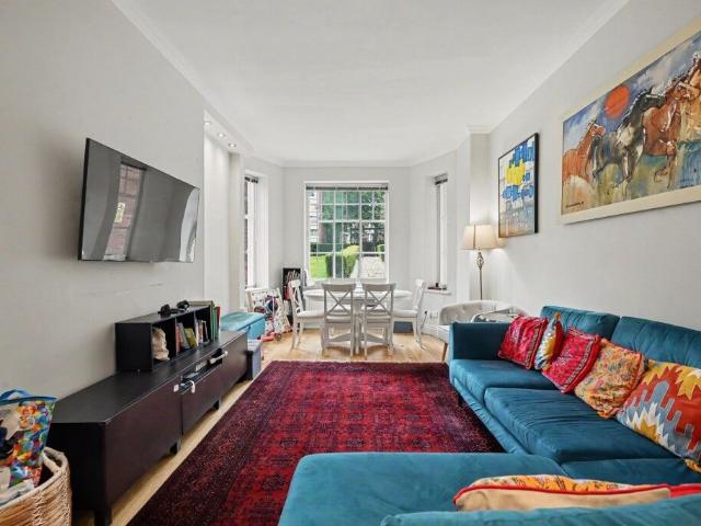 2 Bedroom Flat To Let