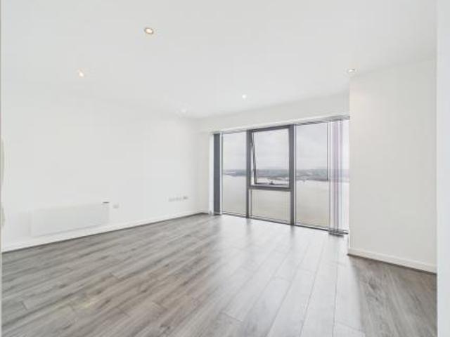 2 bedroom Flat To Let