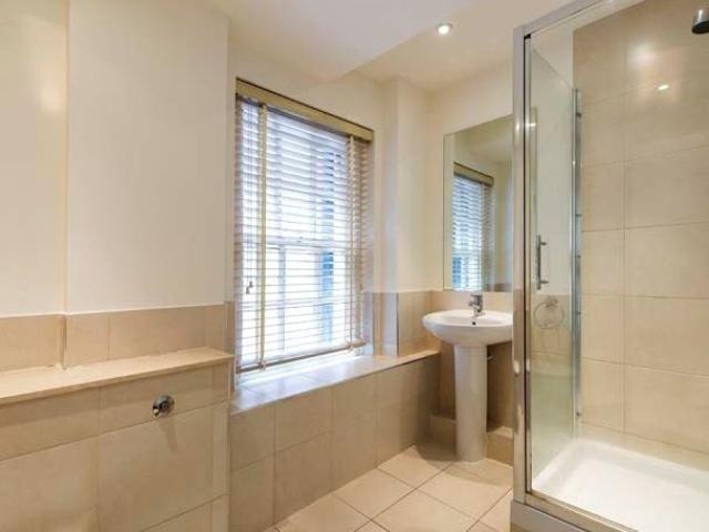 2 Bedroom Flat To Let