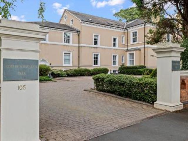 2 bedroom Flat To Let