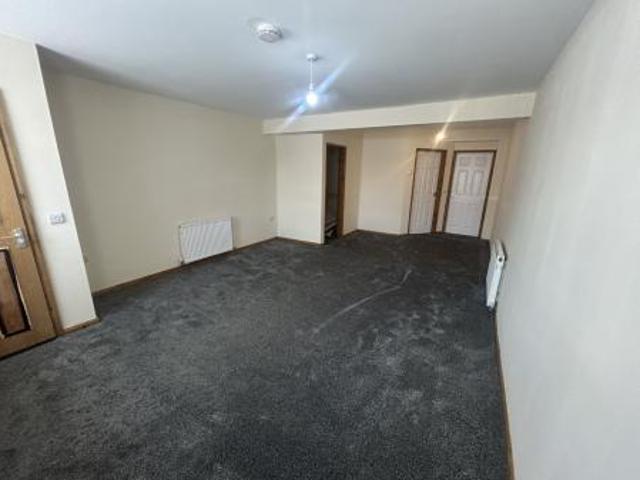 2 bedroom Flat To Let