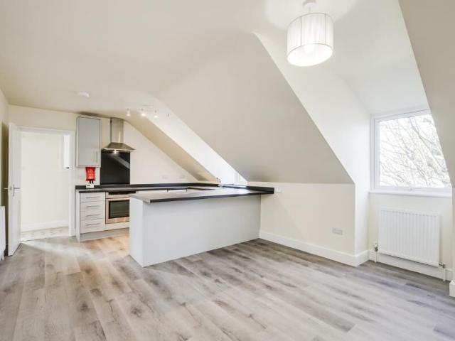 2 Bedroom Flat To Let