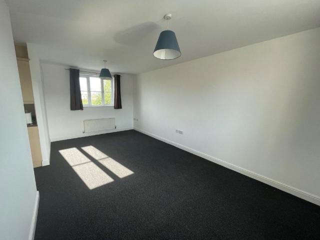 2 bedroom Flat To Let