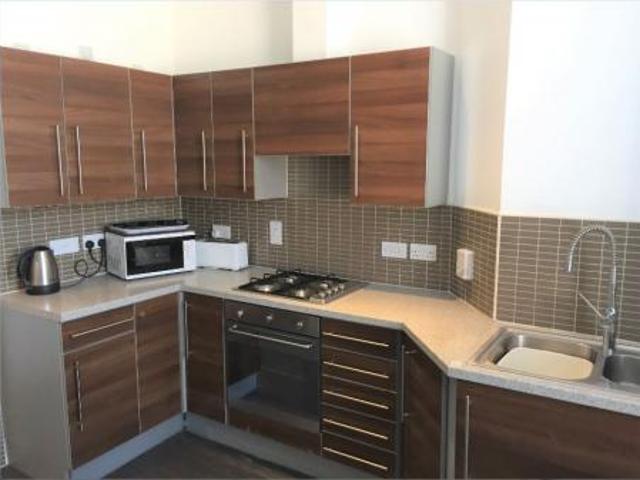2 bedroom Flat To Let