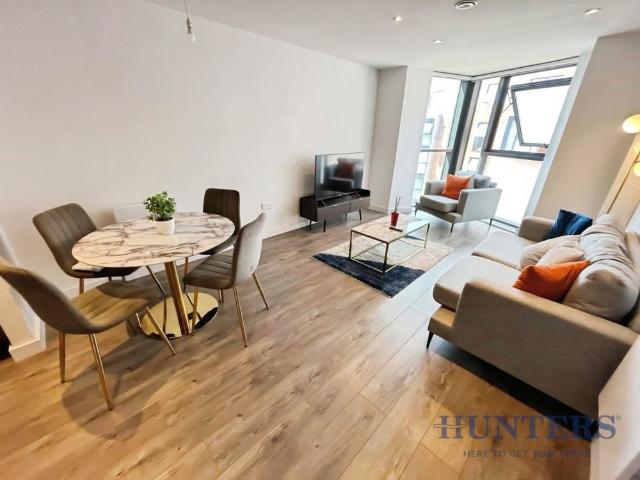2 bedroom Flat To Let