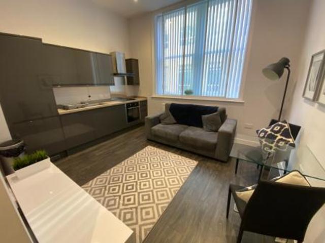 2 bedroom Flat To Let
