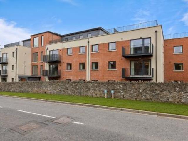 2 bedroom Flat To Let