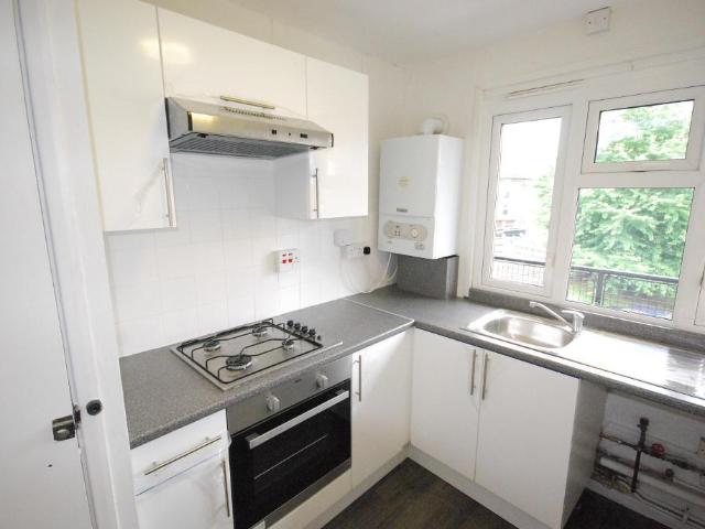 2 Bedroom FLAT To Let