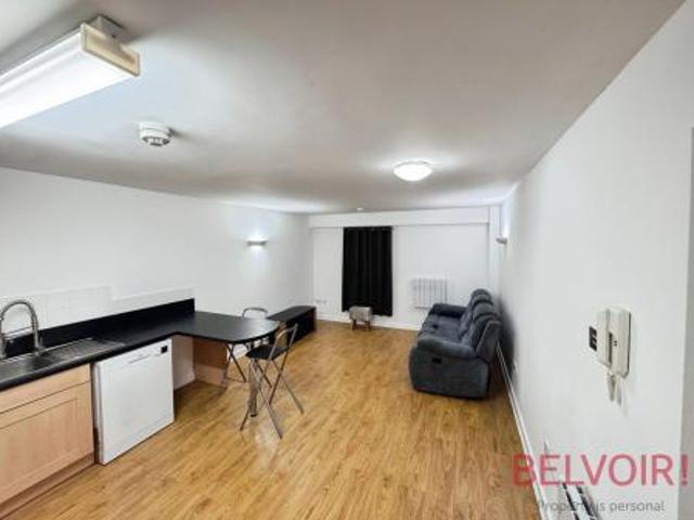 2 bedroom Flat To Let