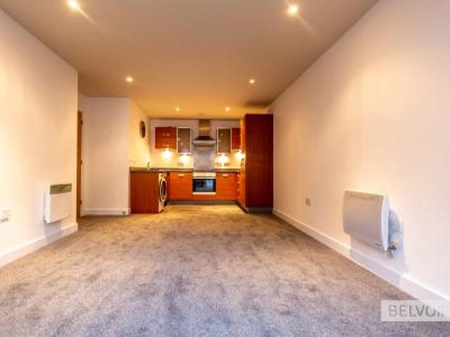 2 bedroom Flat To Let