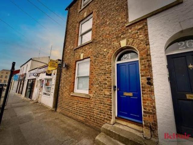 2 bedroom Flat To Let