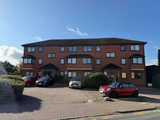 2 bedroom Flat To Let