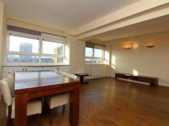 2 Bedroom Flat To Let