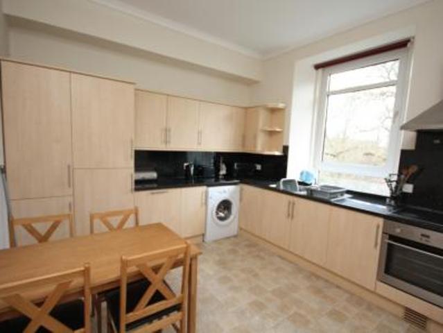 2 bedroom Flat To Let