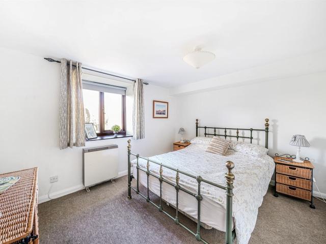 2 bedroom flat to let
