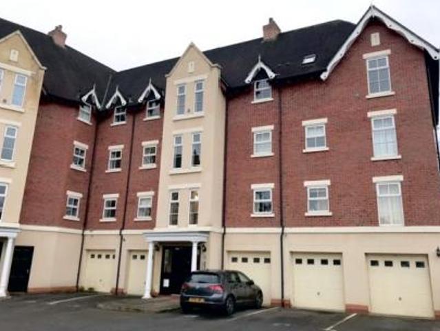 2 bedroom Flat To Let
