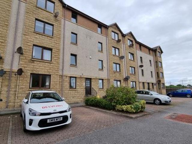 2 bedroom Flat To Let