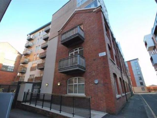 2 bedroom Flat To Let