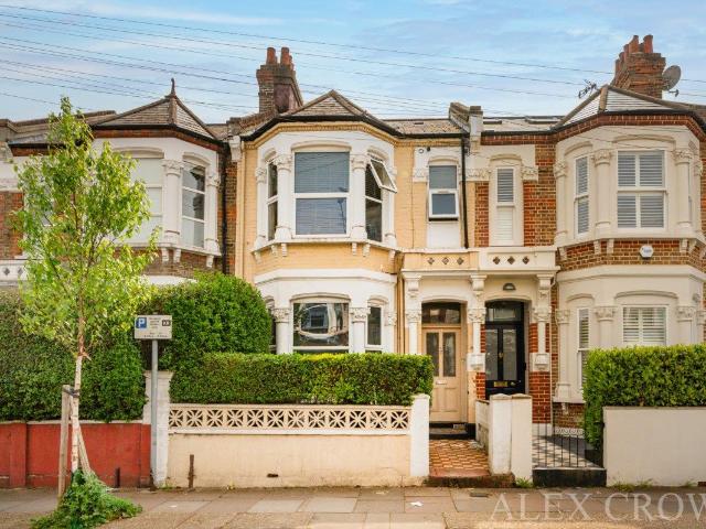 2 Bedroom Flat To Let