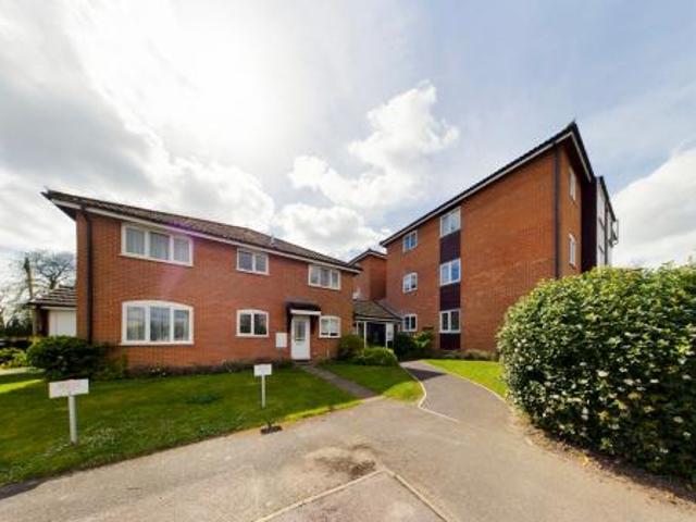 2 bedroom Flat To Let