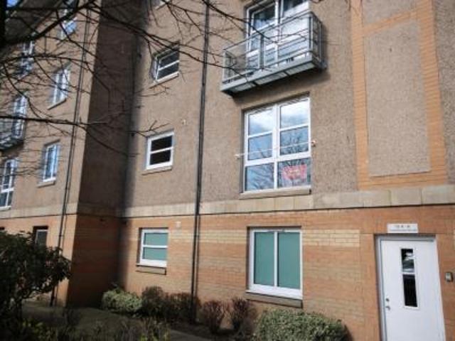 2 bedroom Flat To Let