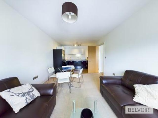 2 bedroom Flat To Let