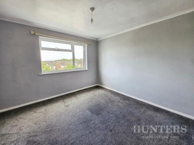 2 bedroom Flat To Let