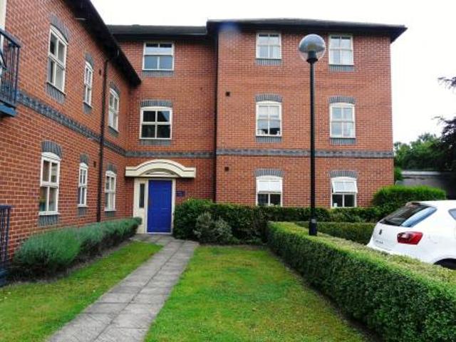 2 bedroom Flat To Let