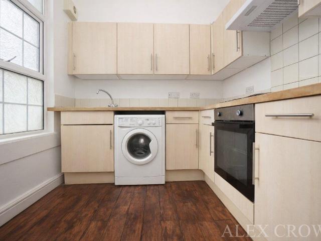 2 Bedroom Flat To Let