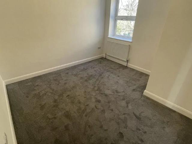 2 bedroom flat to let