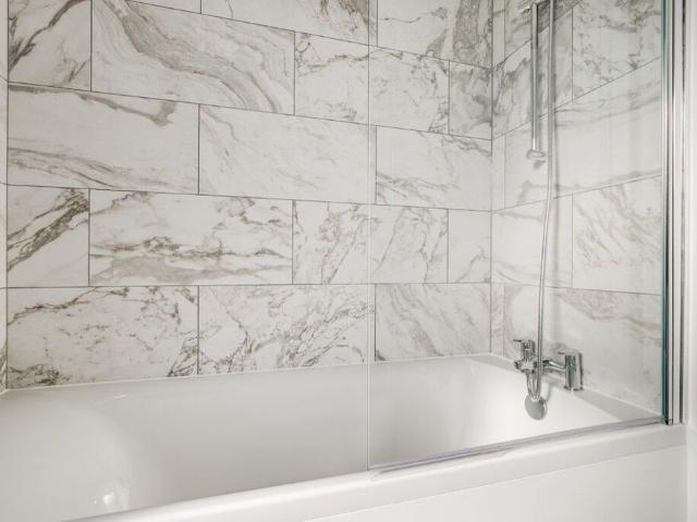 2 Bedroom Flat To Let