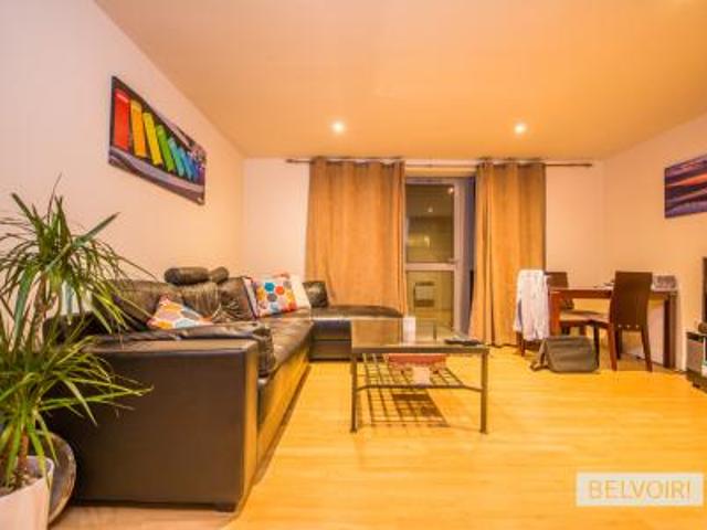 2 bedroom Flat To Let