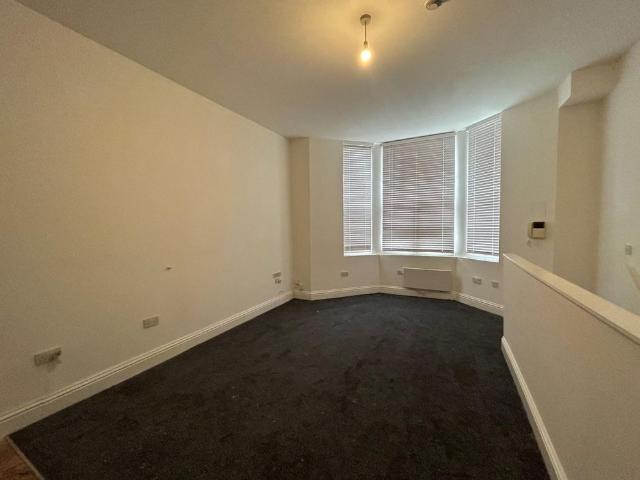 2 bedroom Flat to let