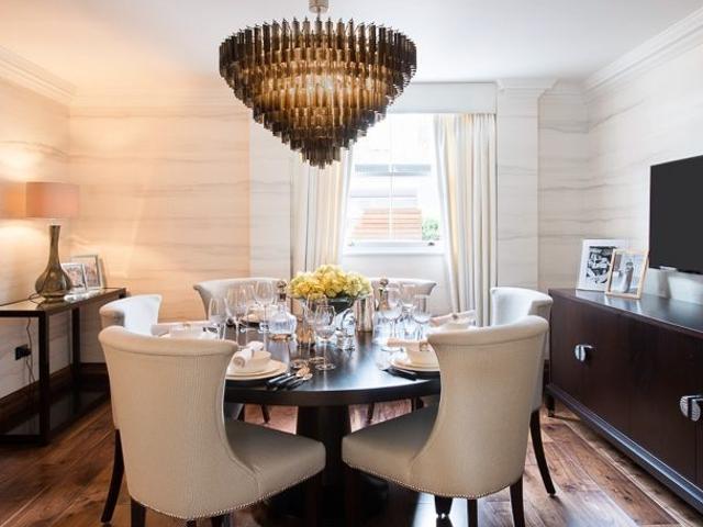 2 bedroom Flat to let Grosvenor Hill, Mayfair W1K