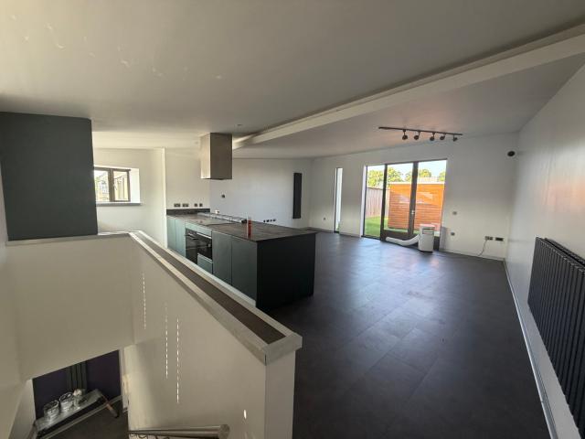 2 Bedroom Flat To Let in Cambridge, CB1